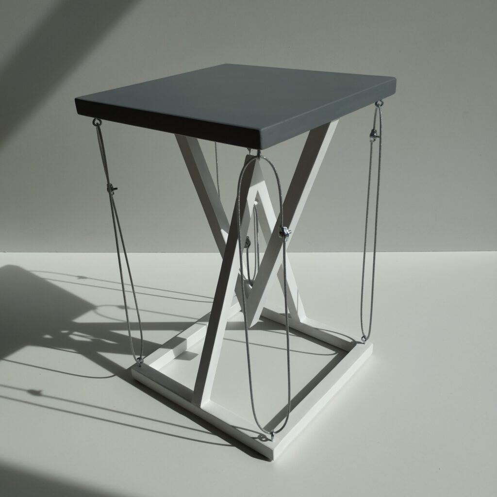 Tensegrity table "Shaky" - Luomi Design