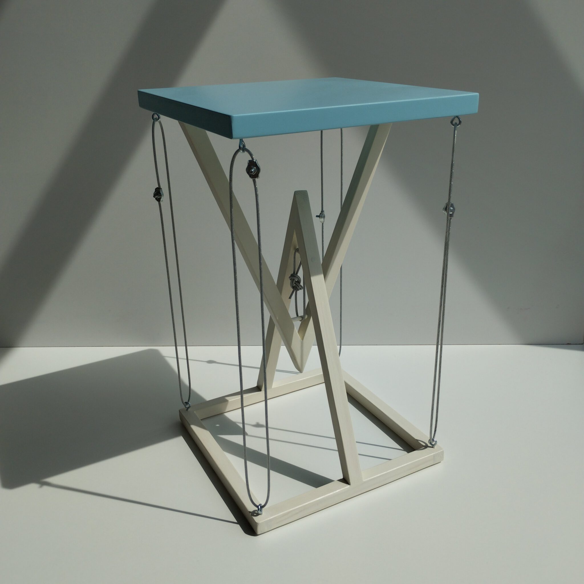 Tensegrity table "Shaky" - Luomi Design